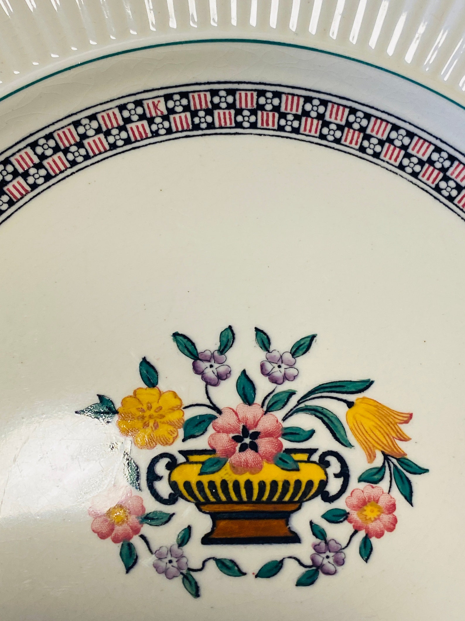 Wedgwood England Trentham Red Luncheon Plate Etruria 9" EX - Etsy