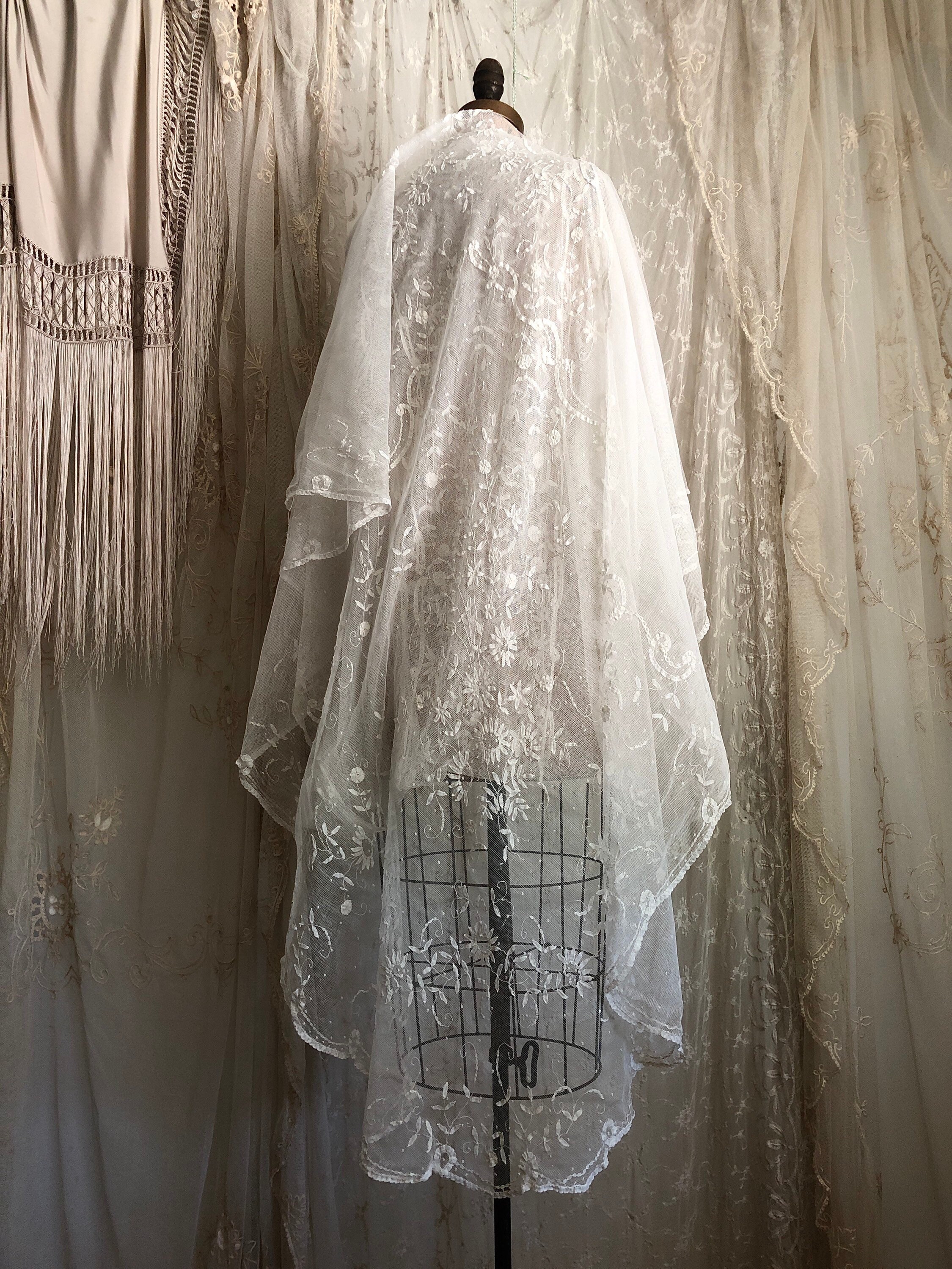 Antique Lace Wedding Veils