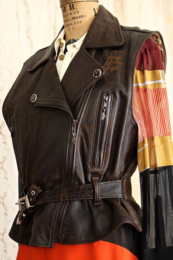 Genuine Western "Patricia Wolf" Leather Vest / Made i… - Gem