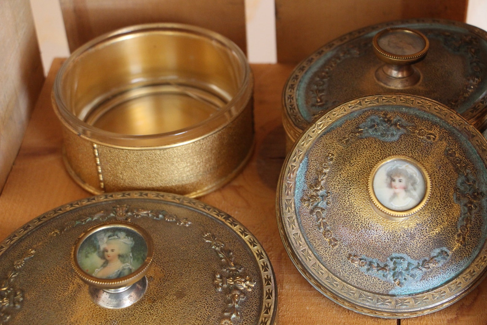 Antique Apollo 3-piece Vanity Set / Beveled Mirror / Lined Keepsake Box ...