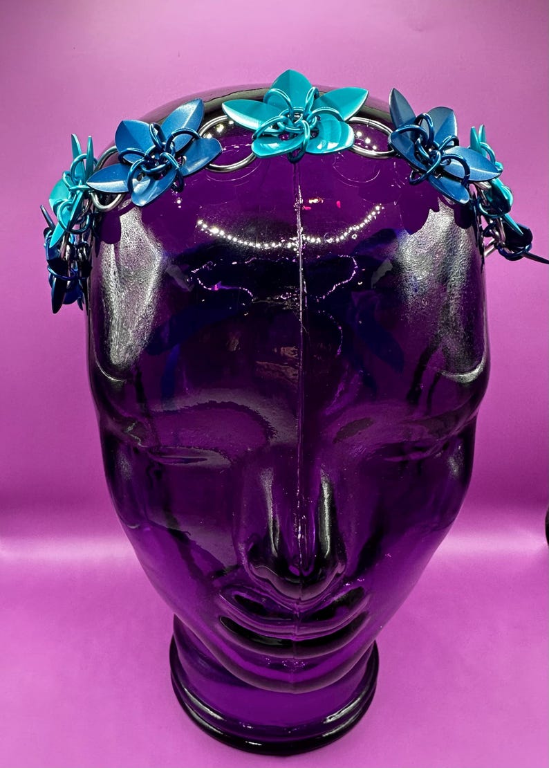 Premium 9 Flower Scalemail Headpiece - Etsy