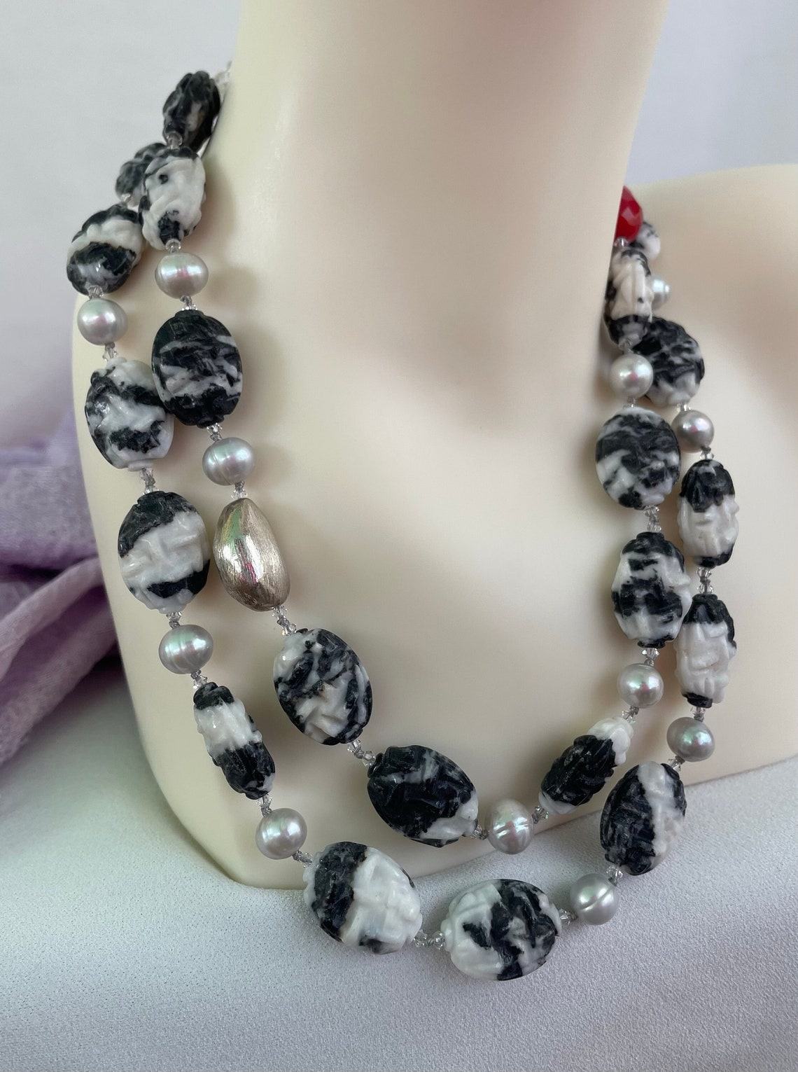 Zebra Agate Necklace, Handknotted Carved Agate, Fresh Water Light Grey ...