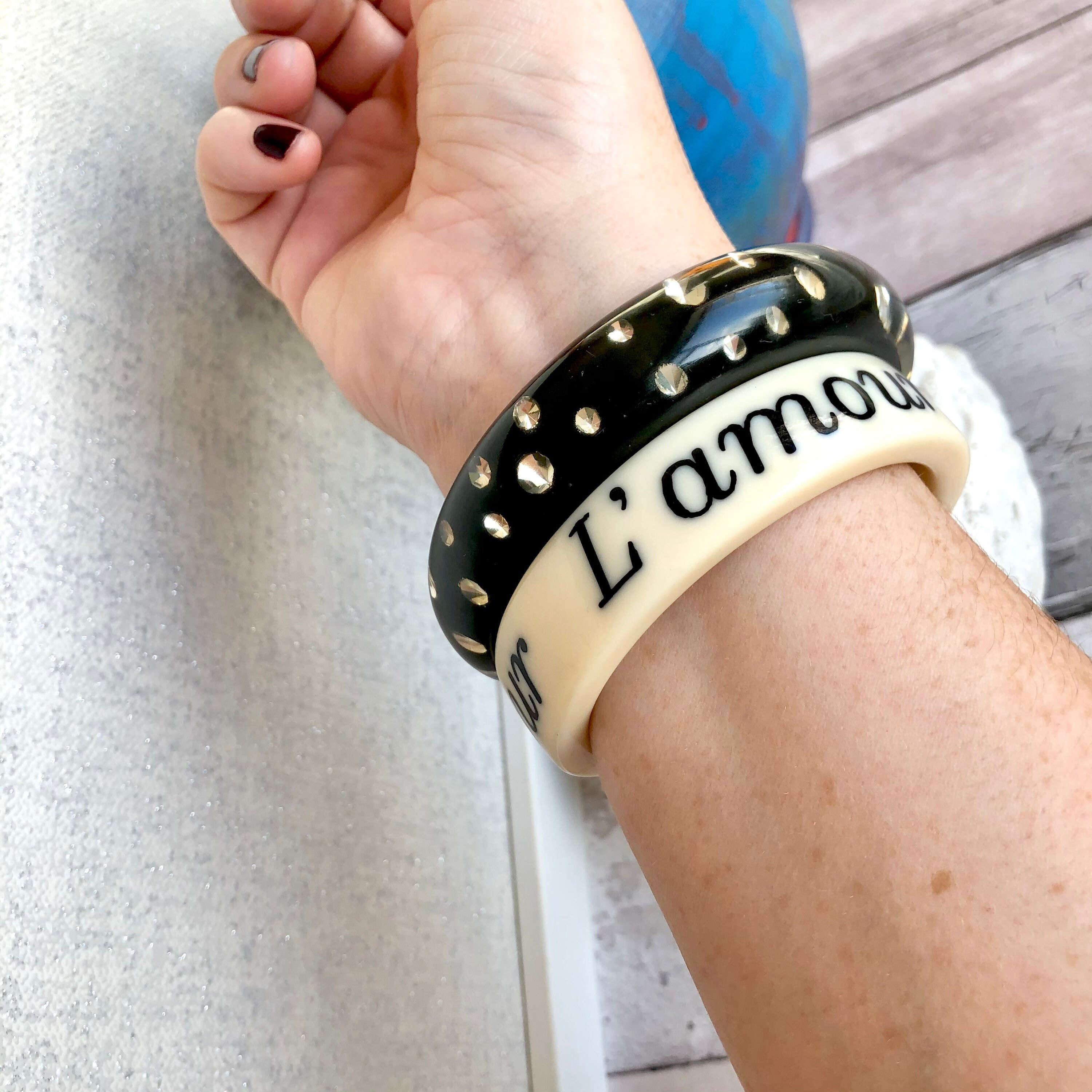 Clear & silver lucite wide bangle. Vintage plastic. | Etsy