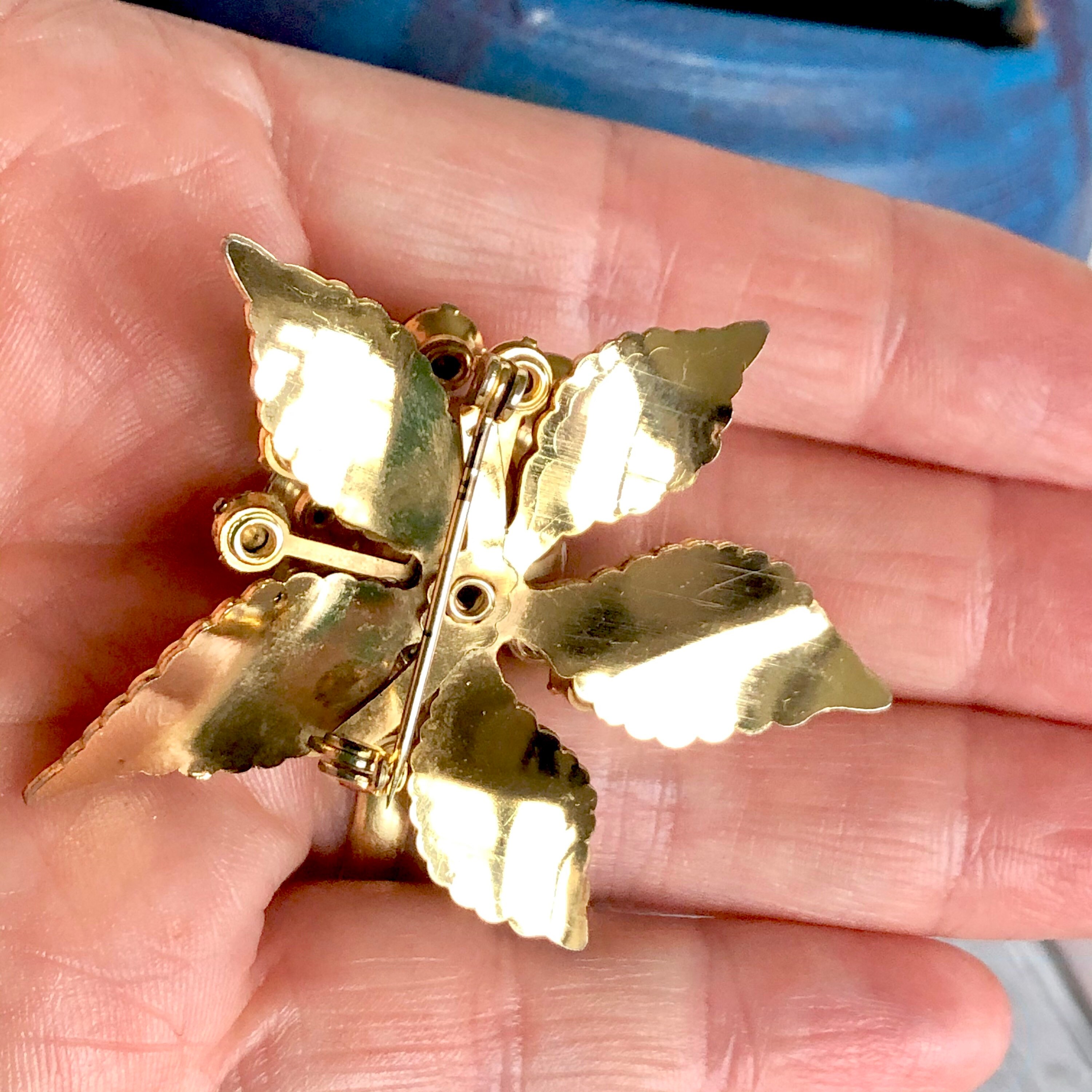 Gold tone glass stone flower brooch. | Etsy