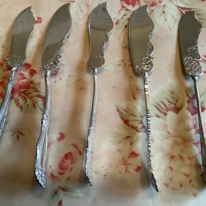 Choice of 1 Vintage Silverplate Twisted Fancy Pattern Butter Knife - Etsy