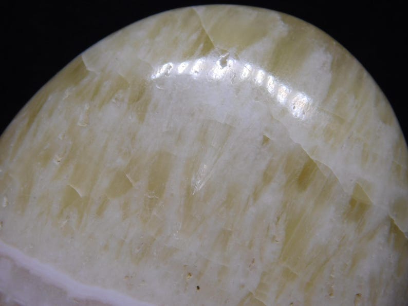 Banded Pineapple Calcite Palm Stone From Pakistan – Yellow Calcite ...