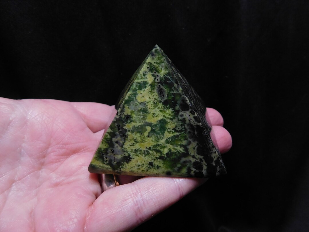 A Striking Pattern of Serpentine Pyramid From Pakistan - Etsy