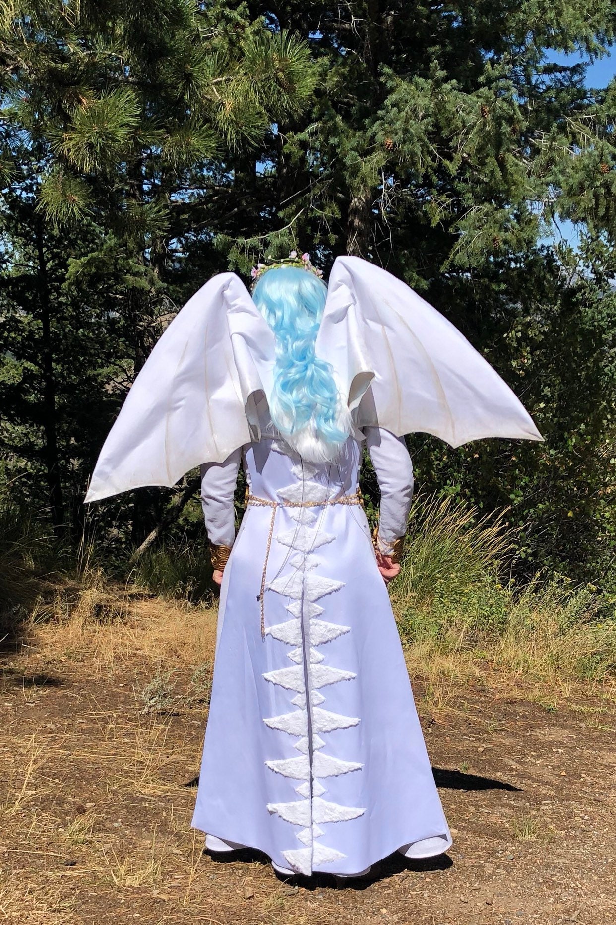 Blue Eyes White Dragon Cosplay