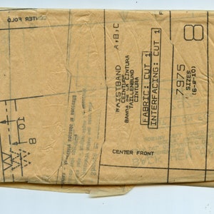 Very Easy Very Vogue Sewing Pattern 7975 Misses' Tapered Skirt, Lower ...