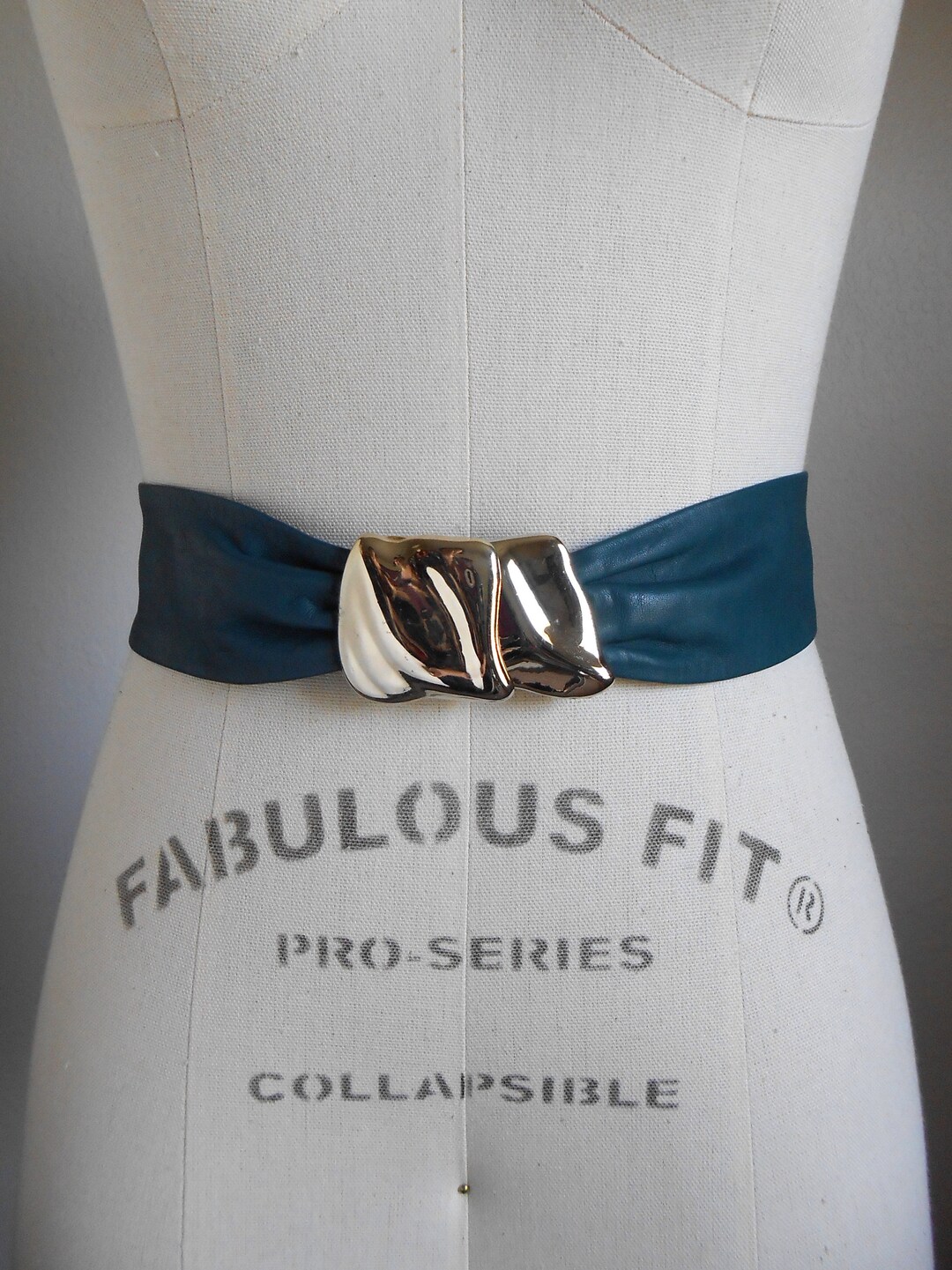 80s Vintage Leather Belt Green Leather Gold M Belt 80s Forest Dream ...