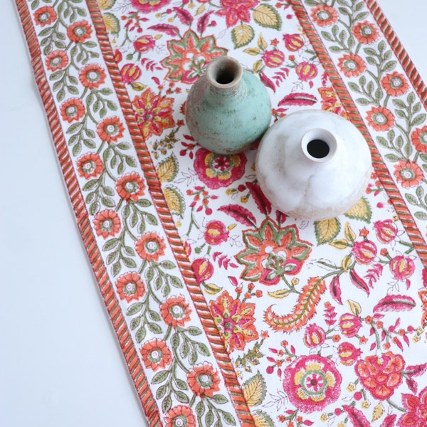 Spring Table Runner - Etsy