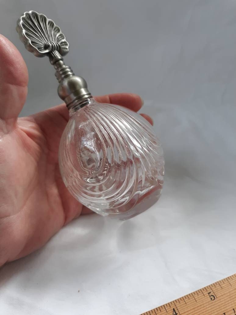 Beautiful EMPTY Glass Perfume Bottle With Seashell Top - Etsy