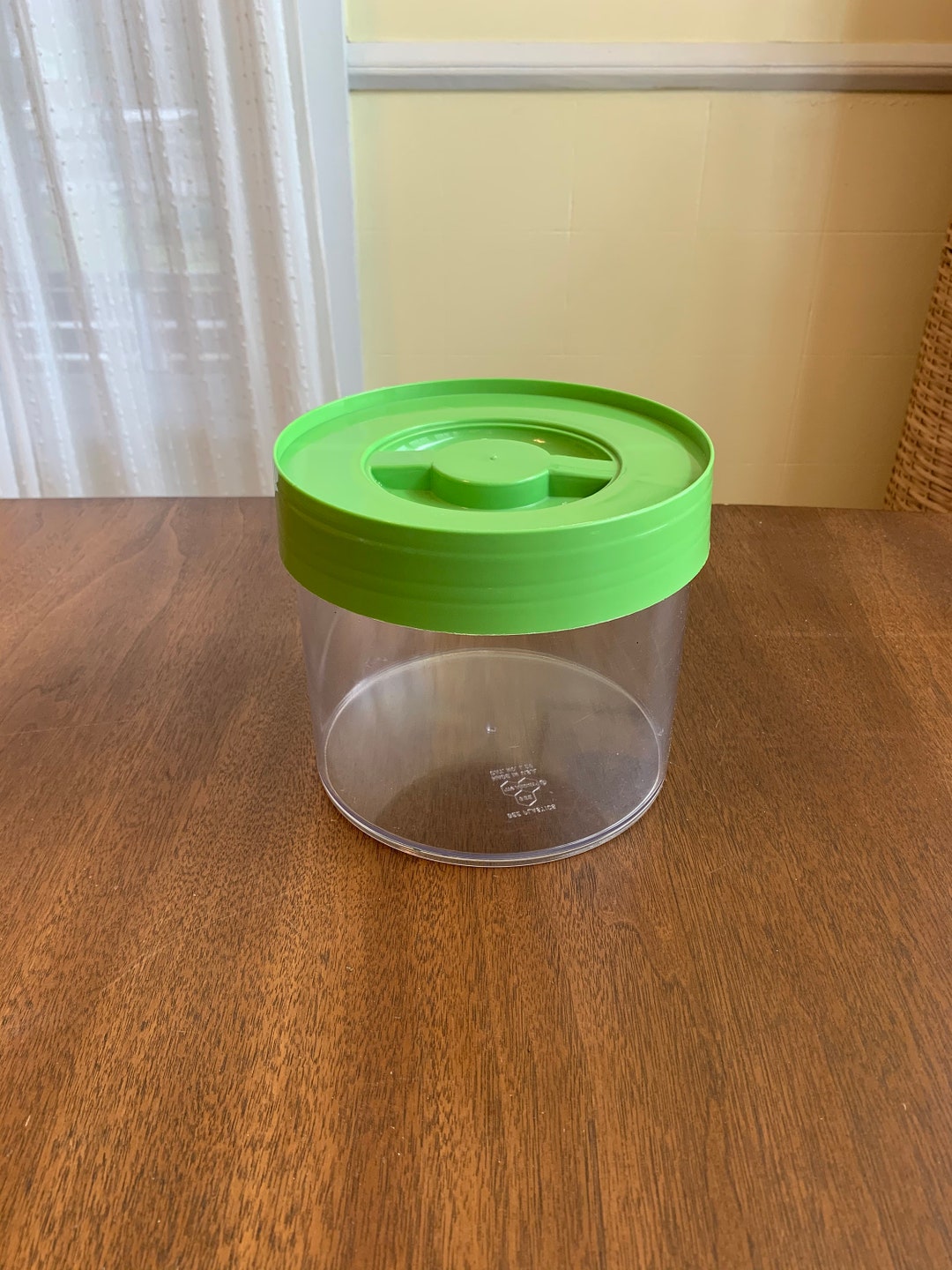 Vintage Retro Plastic Container Lidded Storage Kitchen Bathroom Storage ...