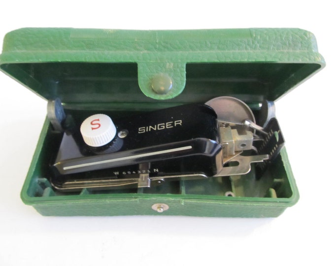 Singer Button Hole Attachment, Vintage Sewing Machines, Button Holer ...