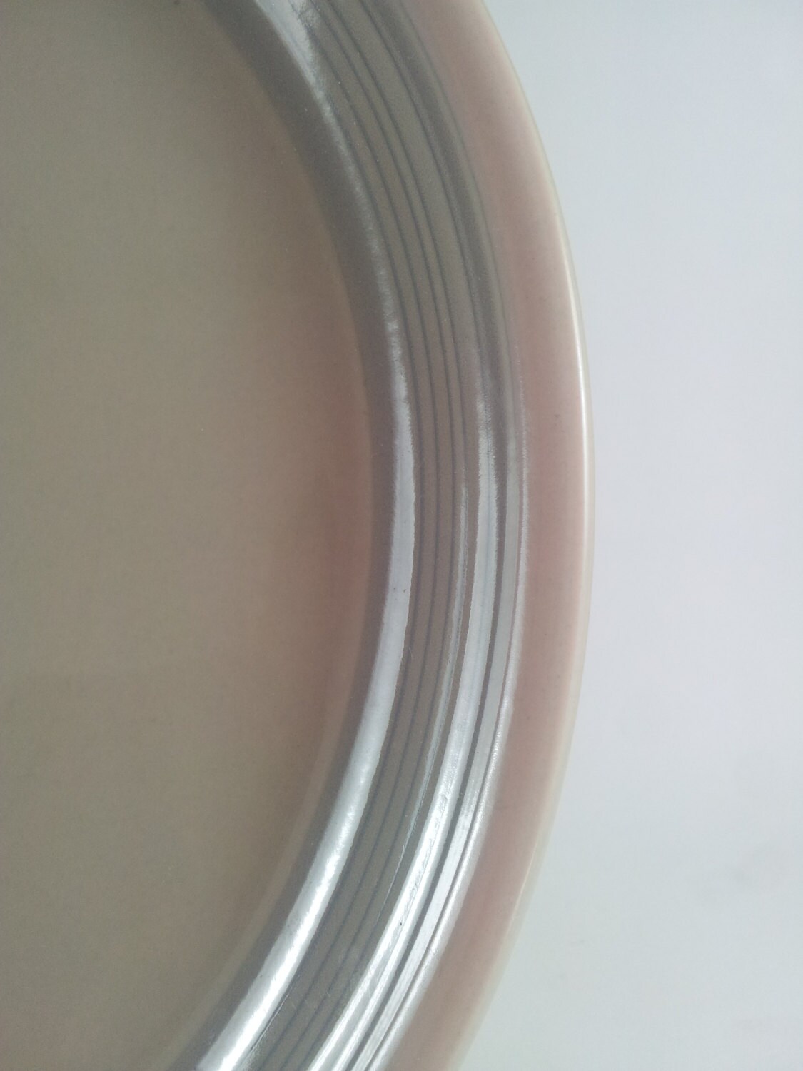 Mikasa Aruba Discovery Large Chop Plate Grey Pink Edge Ben Seibel Japan ...