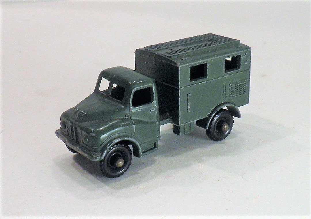 Vintage Matchbox Radio Truck / Austin MK2 #68A-1 / Made in England ...