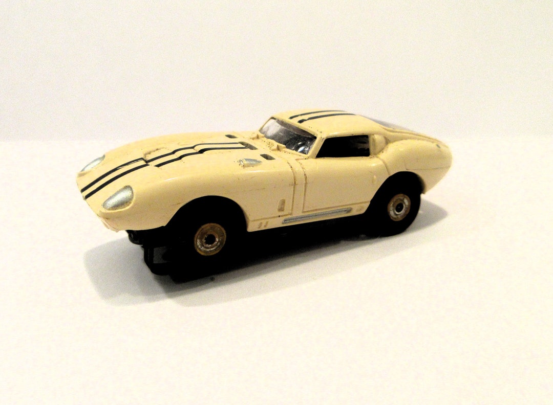 Aurora Slot Car / 1375 Cobra GT Thunderjet 500 / All Complete ...