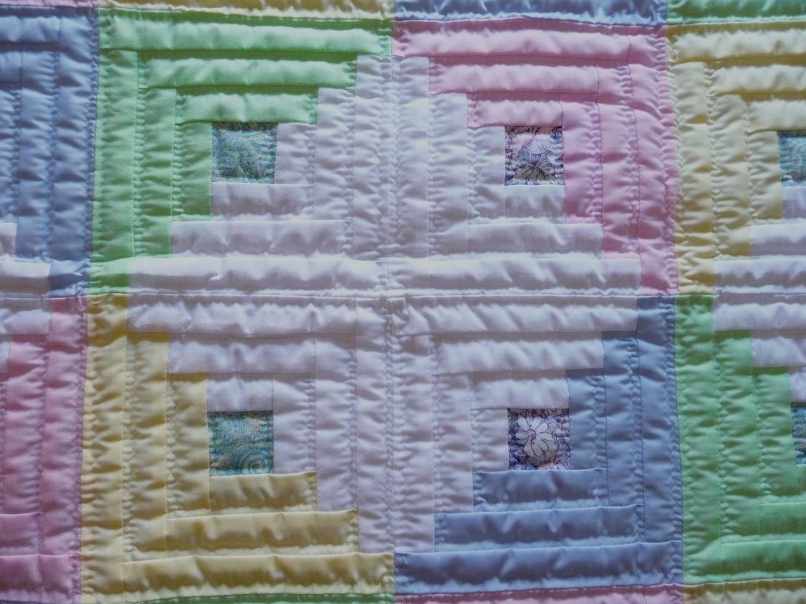 Amish Quilt for Sale - Amish Baby Quilt - Log Cabin Pattern - Unisex ...