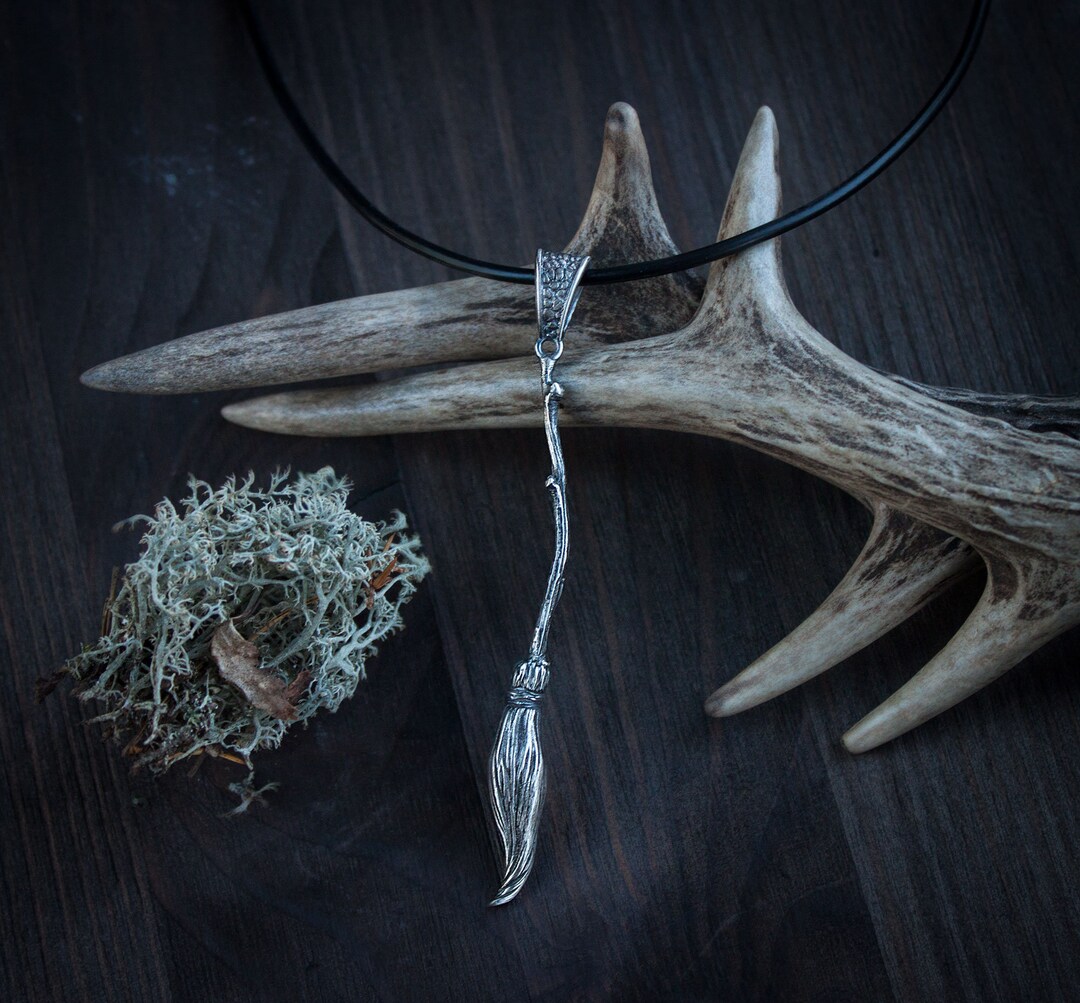 Ellen Rococo Witch Broom Pendant With Realistic Twig and Dragon's Skin ...