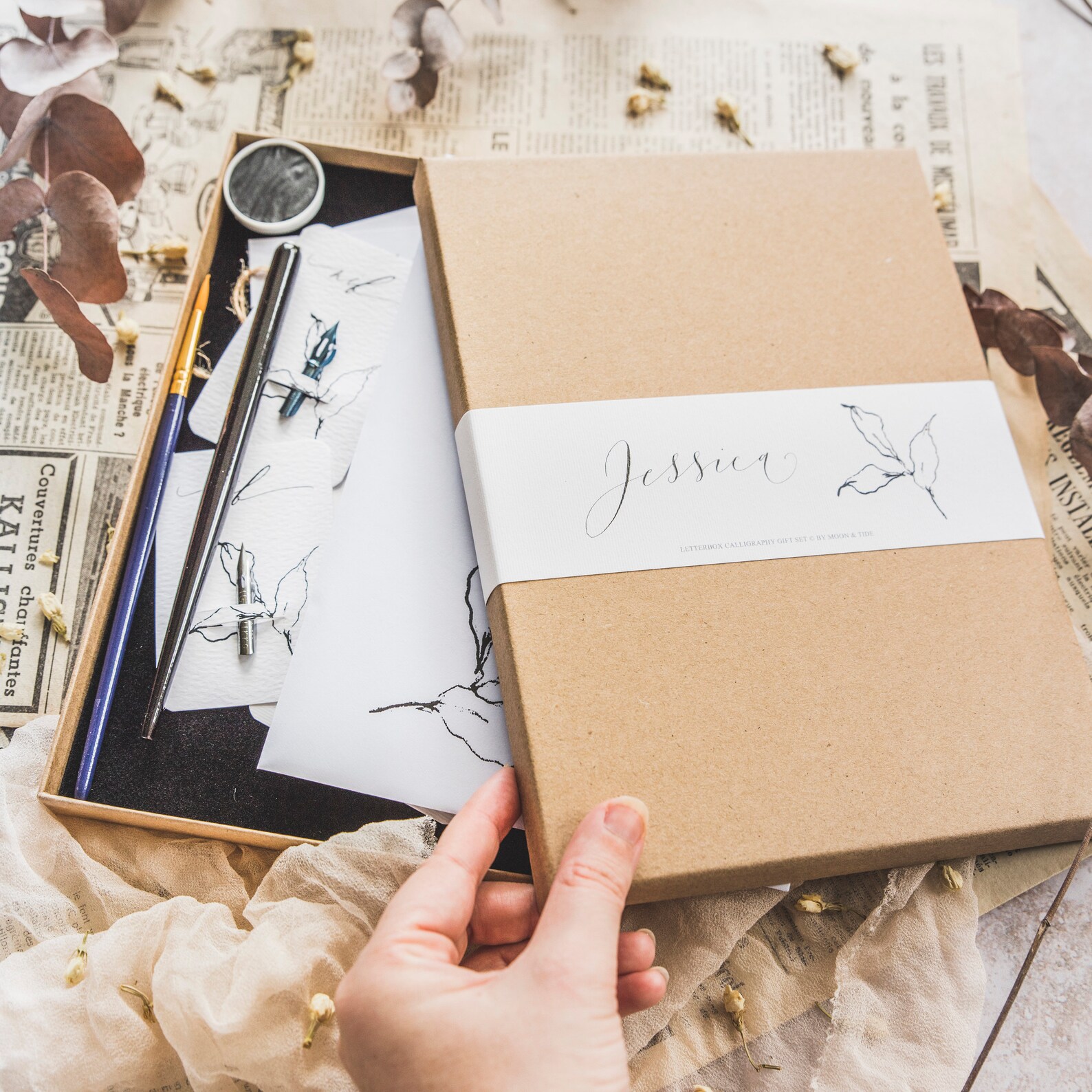 Letterbox Calligraphy Gift Set / Modern Calligraphy Set With 100 ...