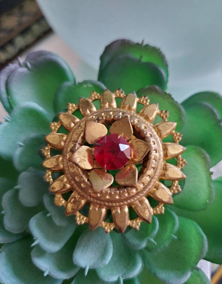 Vintage Red Rhinestone and Gold Brooch Heart Pin With Red Rhinestone ...