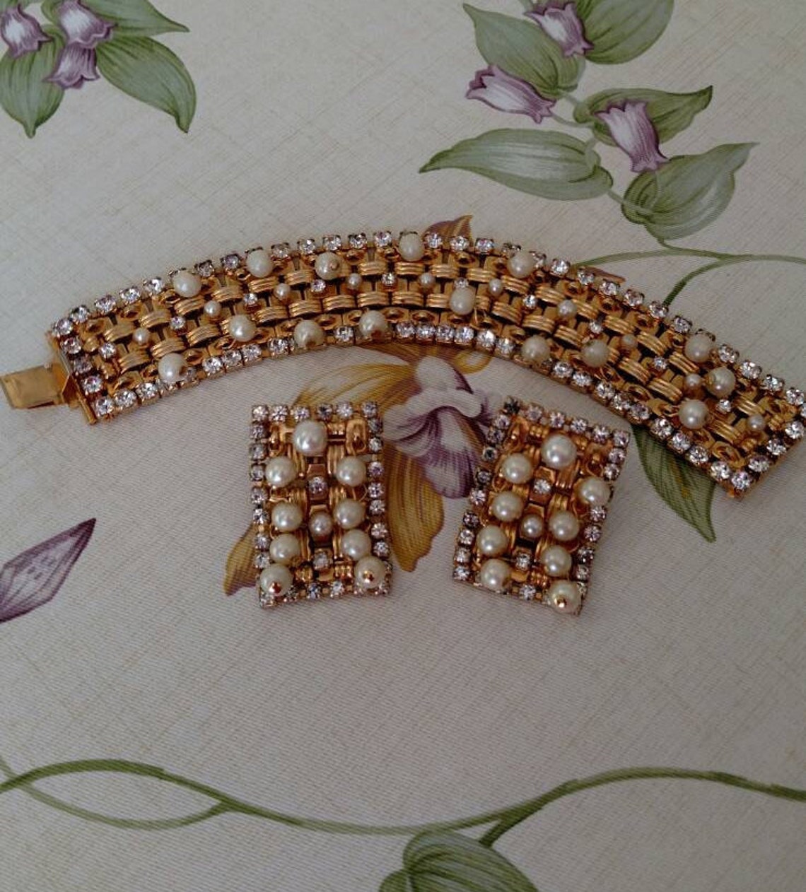 Vintage Hobe Bracelet and Earrings Set Hobe Rhinestone and Faux Pearl ...