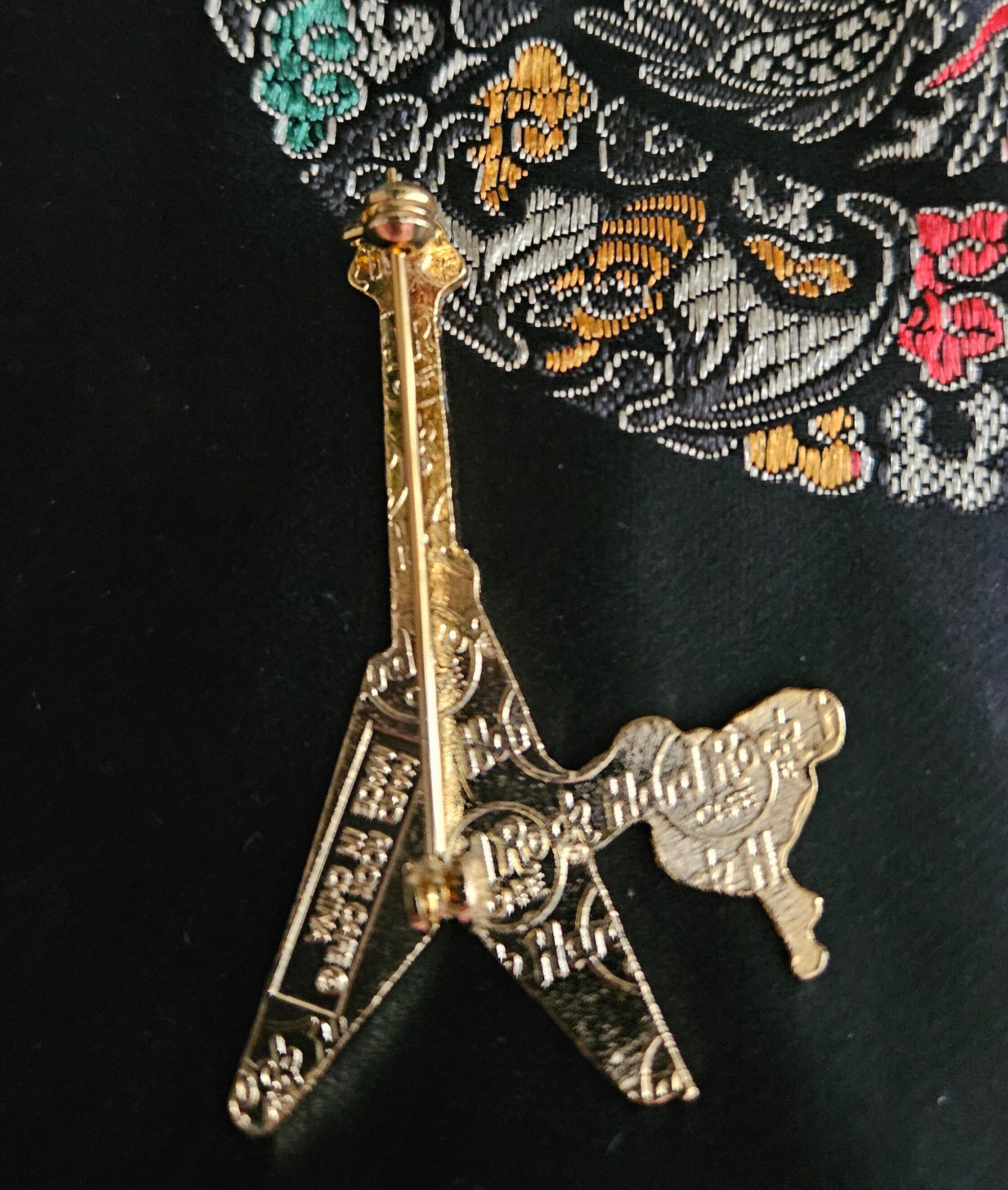 Vintage Hard Rock Cafe Aspin, Colorado, Guitar Lapel Pin Hard Rock ...