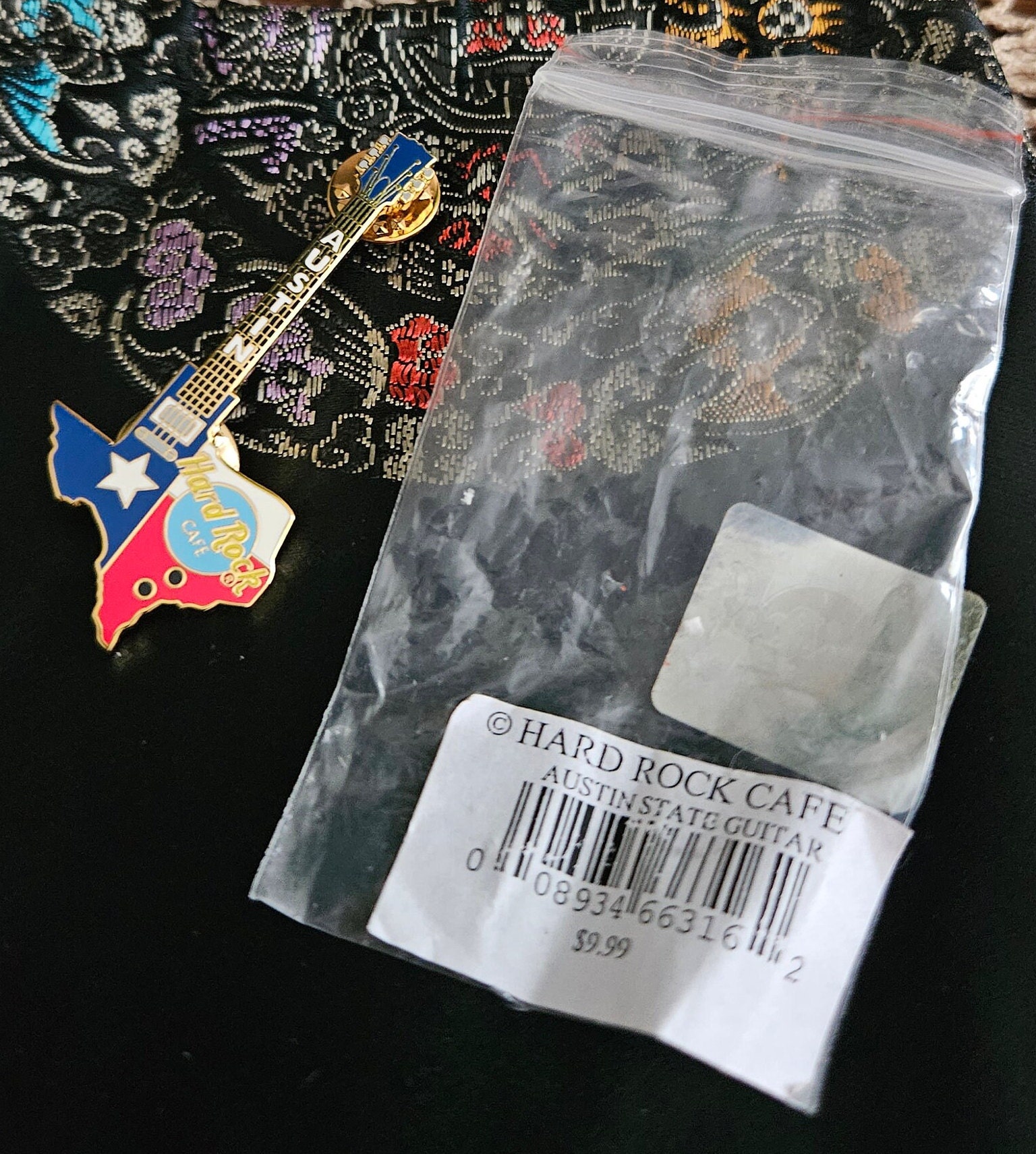 Vintage Hard Rock Cafe Austin, Texas, Guitar Pin Austin, Texas, Hard ...