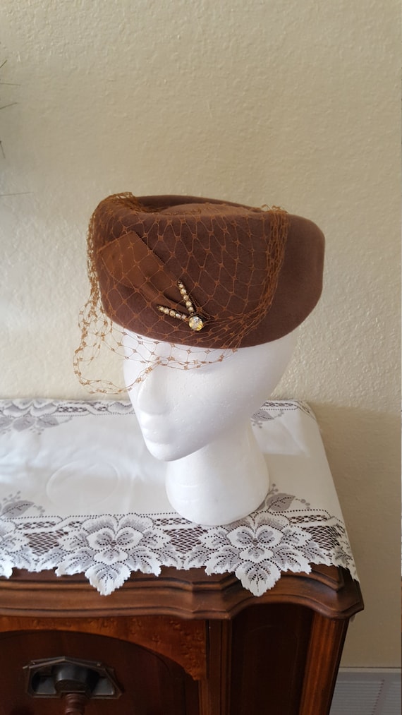vintage pillbox hat 1950 - Gem