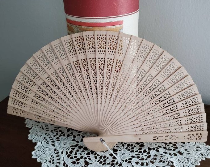 Vintage Chinese Fan - Hand Fan - Chinese Sandlewood Fan - Oriental Hand ...