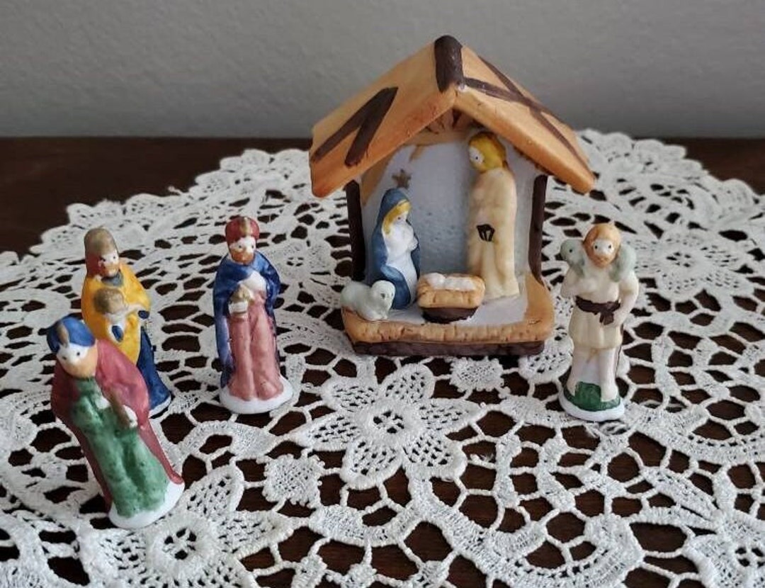 Vintage Lemax Dickensvale Nativity Scene Miniature Porcelain Nativity ...