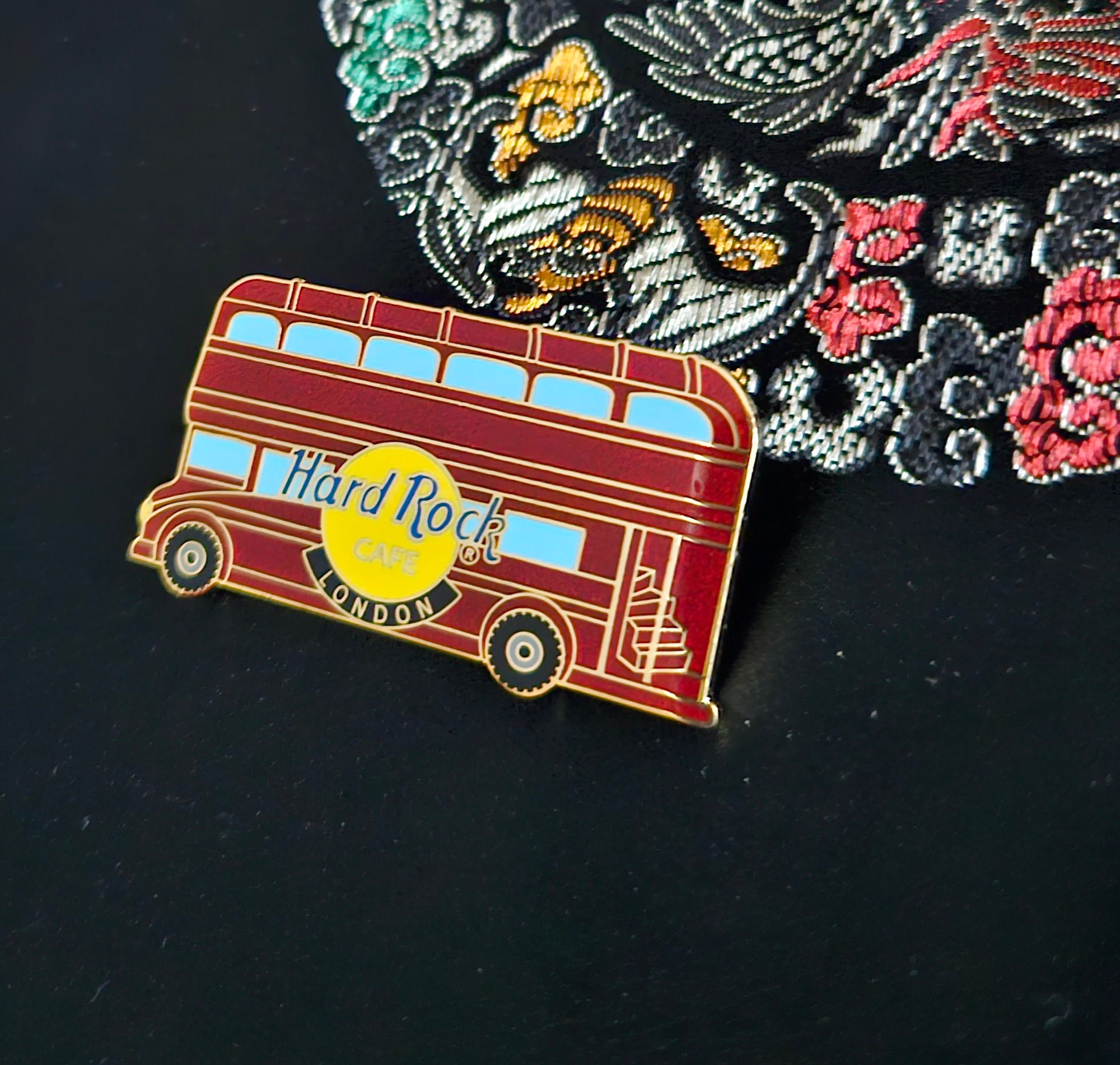 Vintage Hard Rock Cafe Double Decker London Bus Pin Vintage HRC London ...