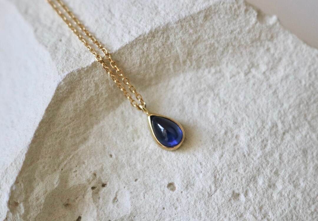Solid 18K Gold Sapphire Drop Amulet Necklace - Etsy
