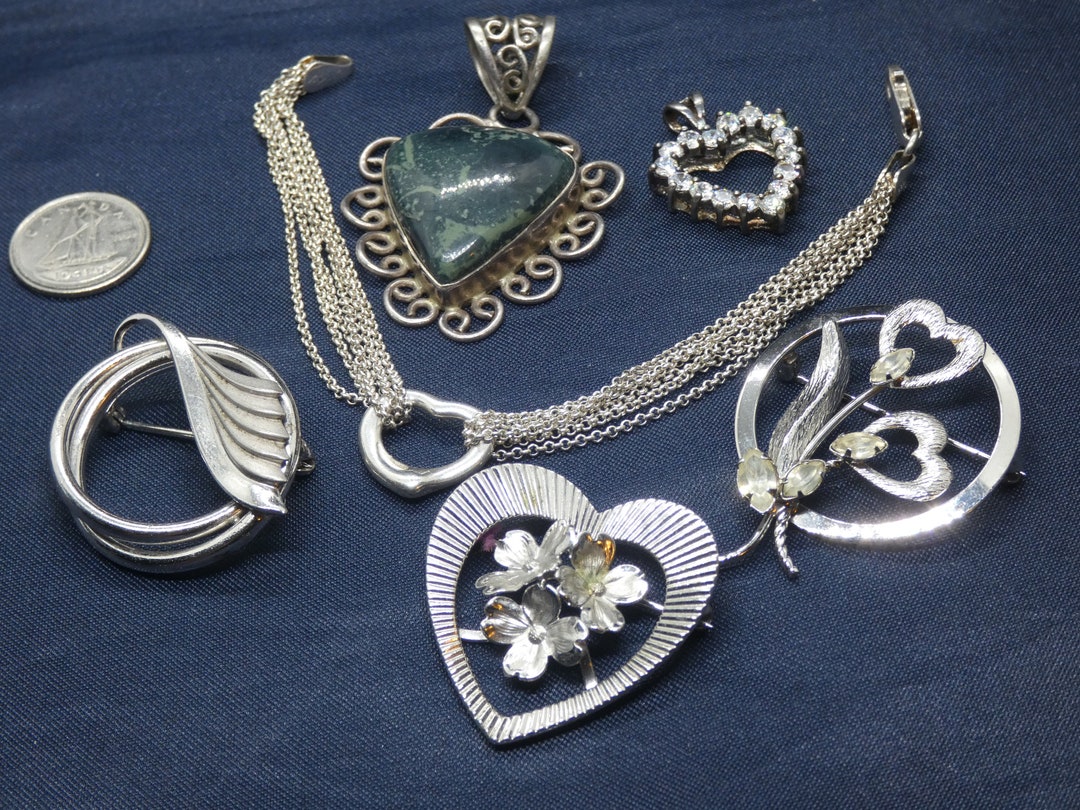 6 Assorted Heart Items - Each Sold Separately - 3 Brooches - 2 Pendants ...
