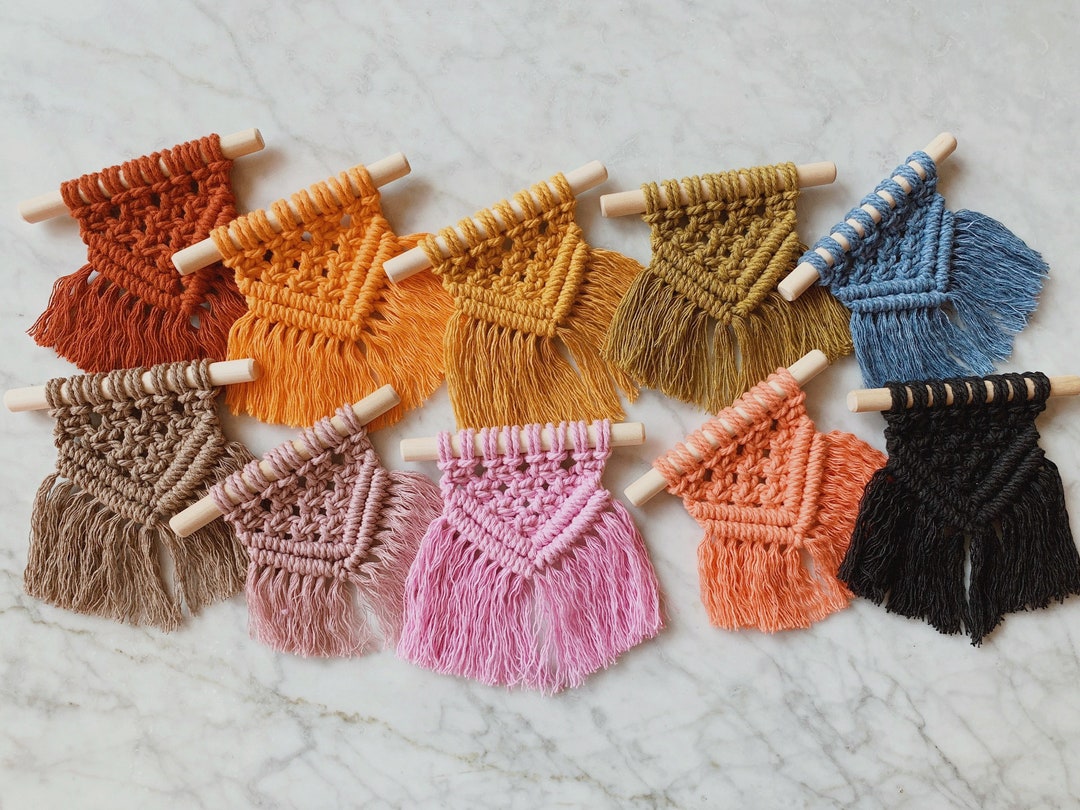 Mini Macrame / Macrame Wall Hanging, Ornament, Party Favor, Gift - Etsy