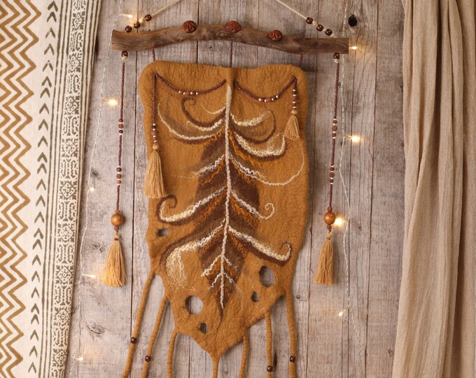 Peace Feather.:. Felt Shield Art Wall/merino Wool/altar Space/home Déco ...