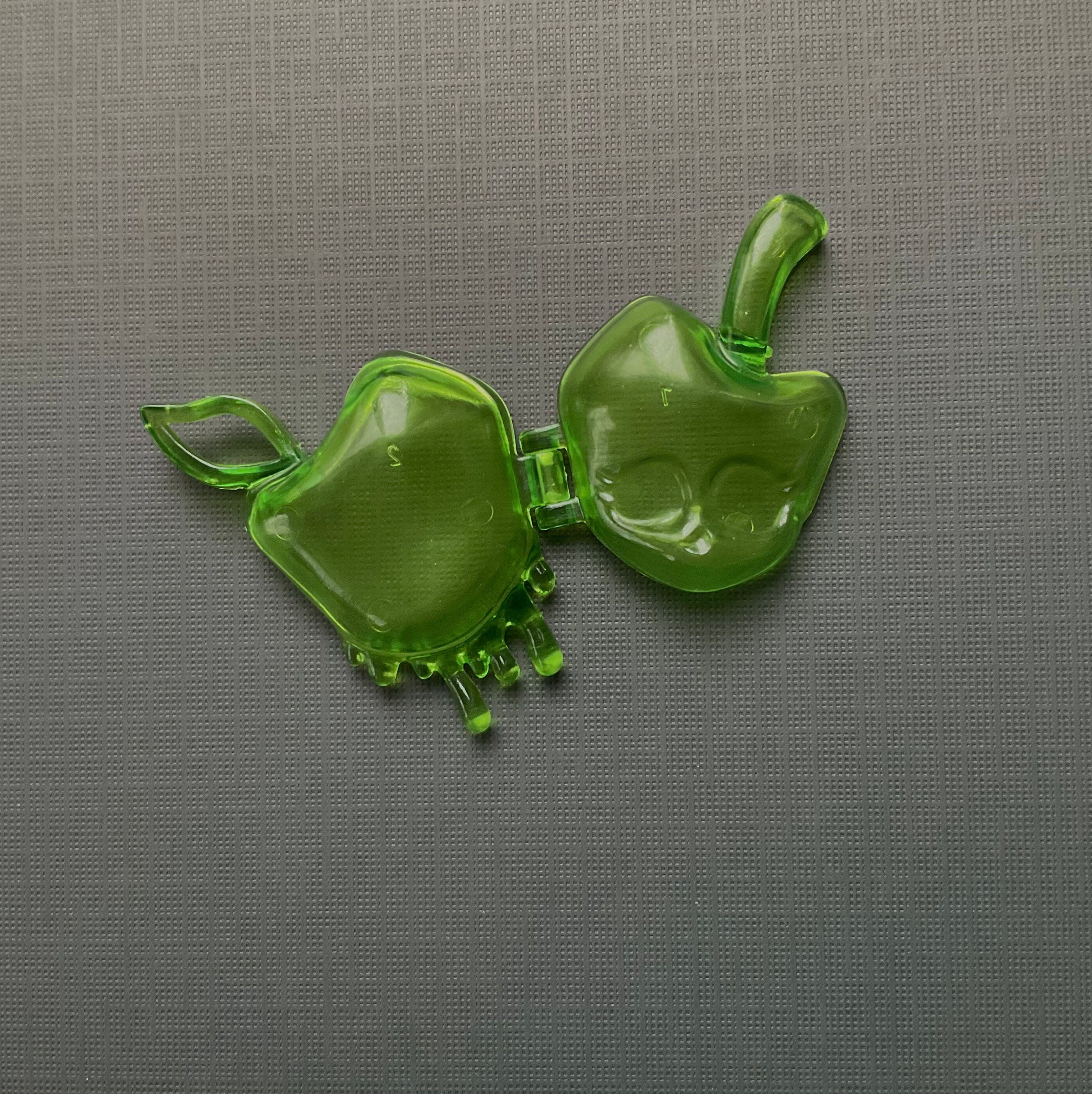 Monster High Draculaura Snow Bite Scarily Ever After Skull Purse ...