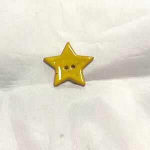 1 5/16” & 1" Speckled Yellow Star Buttons - Ceramic Buttons - Ceramic ...