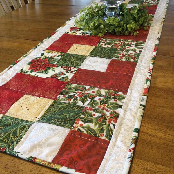 Quilted Christmas Table Runner - Etsy