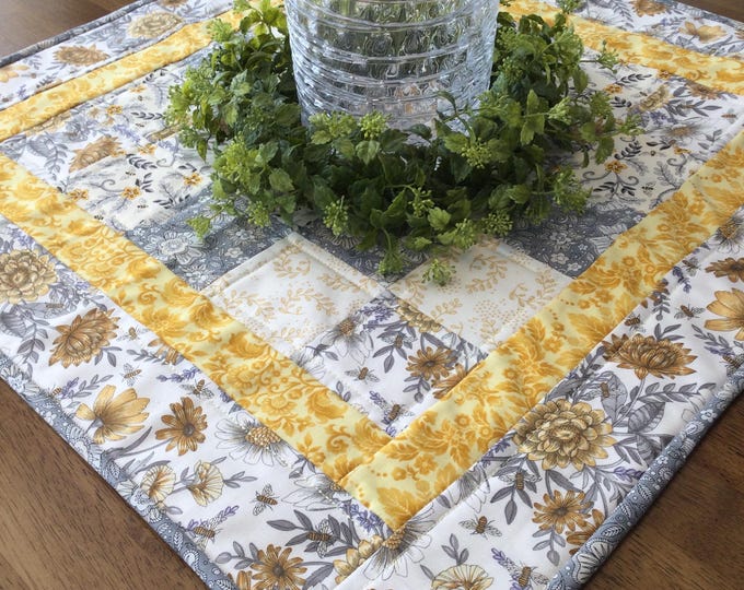 Quilted Table Topper, Table Topper, Quilted Table Runner, Table Runner, Quilted Spring Table ...