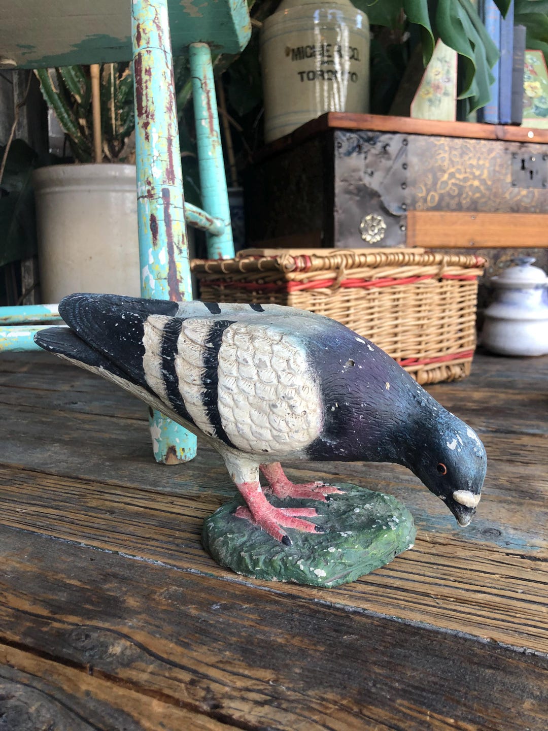 Concrete Painted Pigeon Figurine , Vintage Pigeon , Garden Decor , Bird ...