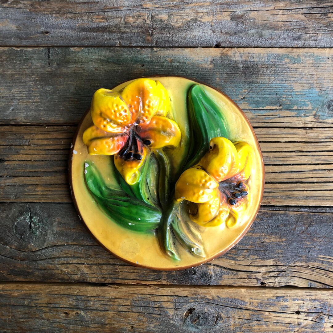 C1950s Tiger Lily Chalkware Wall Decor – Vintage Floral Plaque - Etsy
