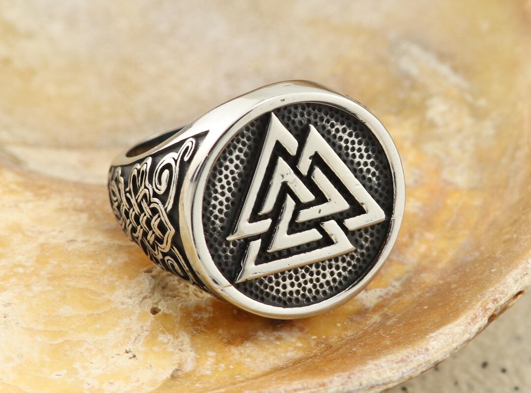 Celtic Knot Triangle Royalty Signet Ring, Tree of Life Signet Ring ...