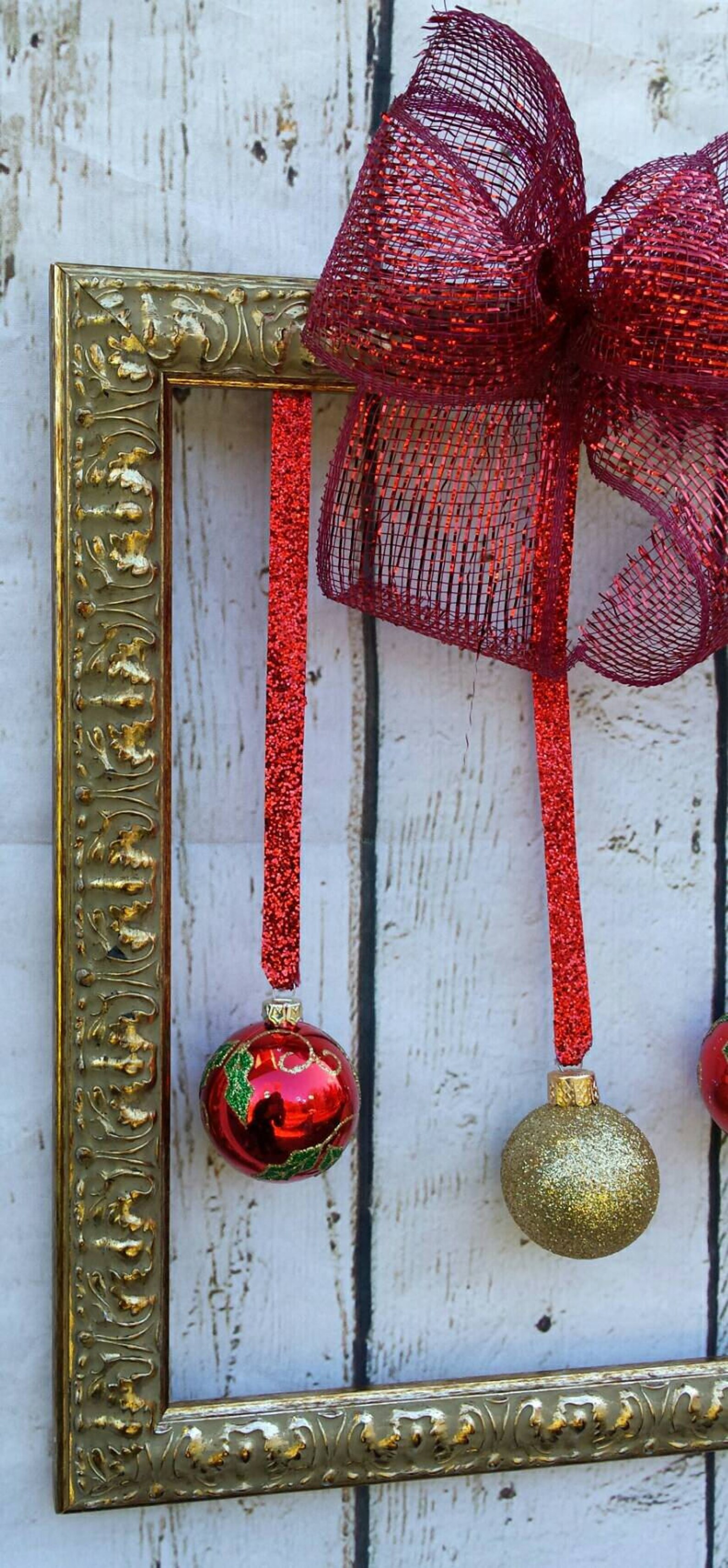 8x10 Gold Frame With Christmas Ornaments Wall Hanging - Etsy