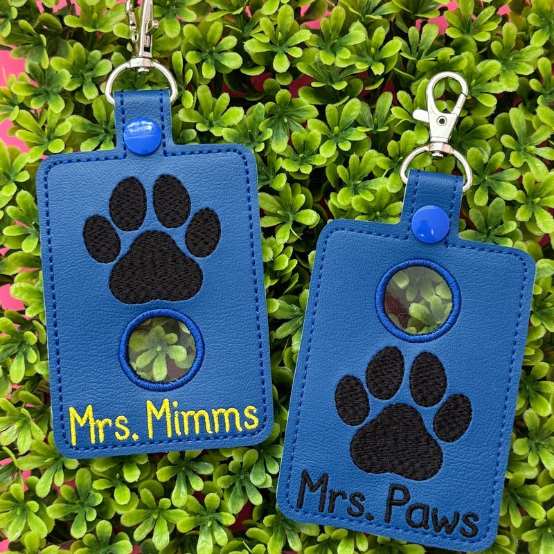 Light Weight Badge Holder - Etsy