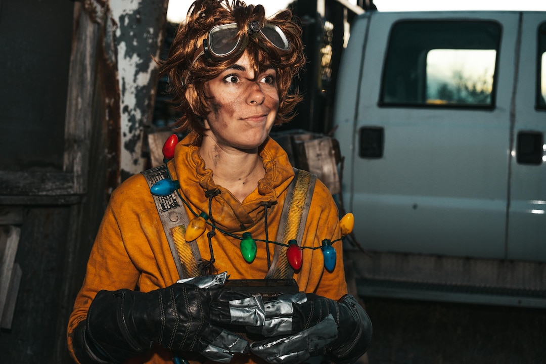 Robot Costume Wall E, Mecanics Cosplay, Yellow Rust - Etsy