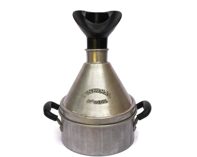 French Vintage Inhaler. 1950s Nebulizer Medical Curiosity. Bakelite and ...