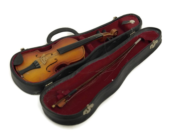Miniature Violin in Case. Vintage Toy Violin. Musical Instrument. Dolls ...