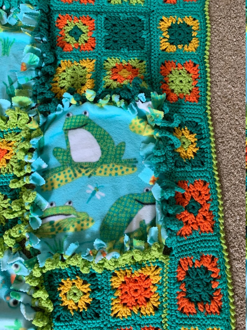 Frogs Granny Square Tie Quilt - Etsy