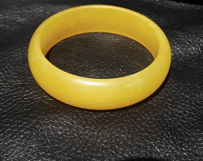 Yellow Jade Bangle, Vintage Jadeite Bracelet, 65 Mm - Etsy